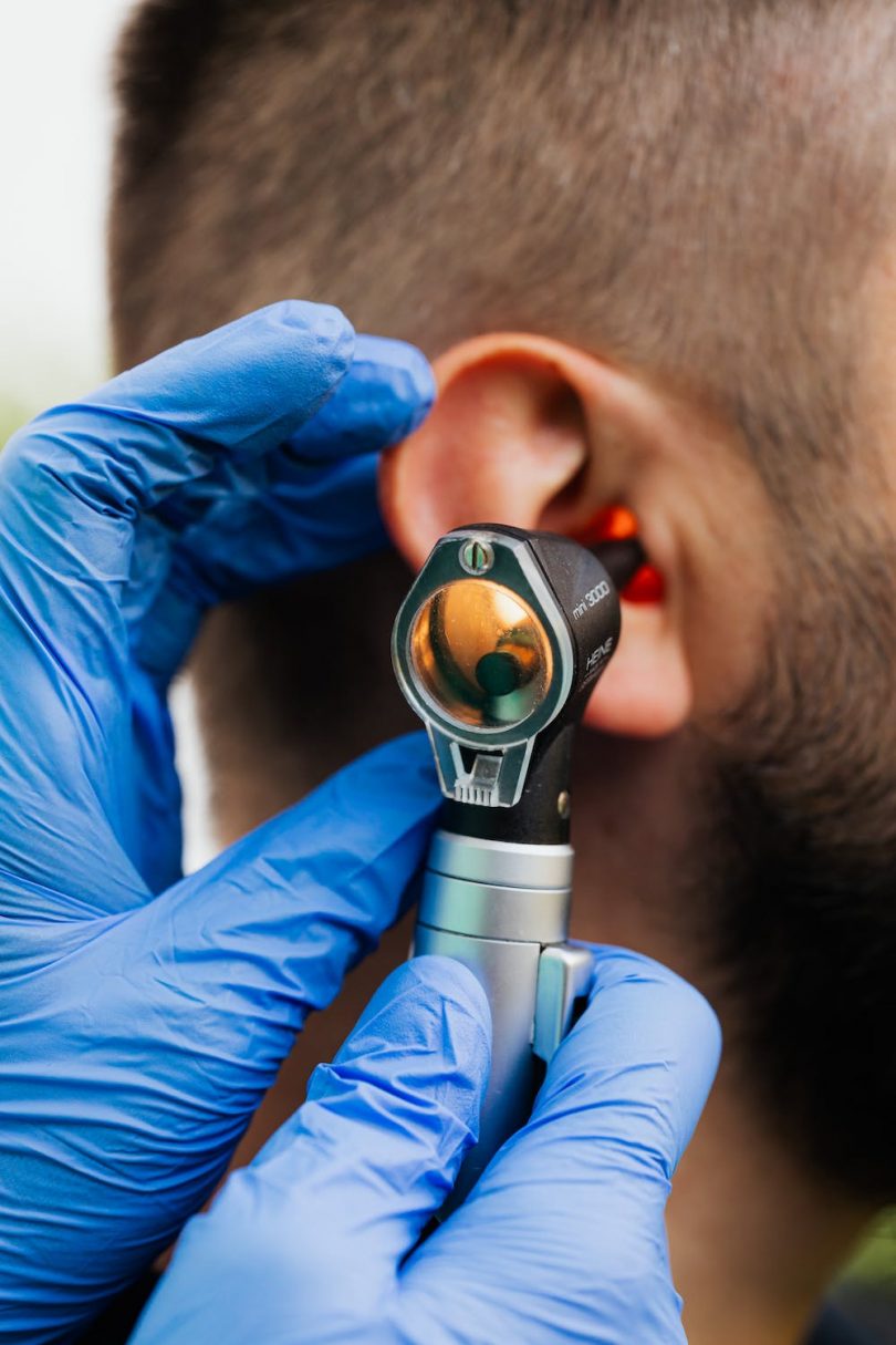 Possible Reasons Why You Feel Pressure in Your Ears - You Must Get Healthy